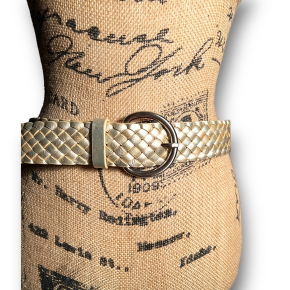 Talbots | Accessories | Talbots Frosted Metallic Woven Leather Belt Sz ...